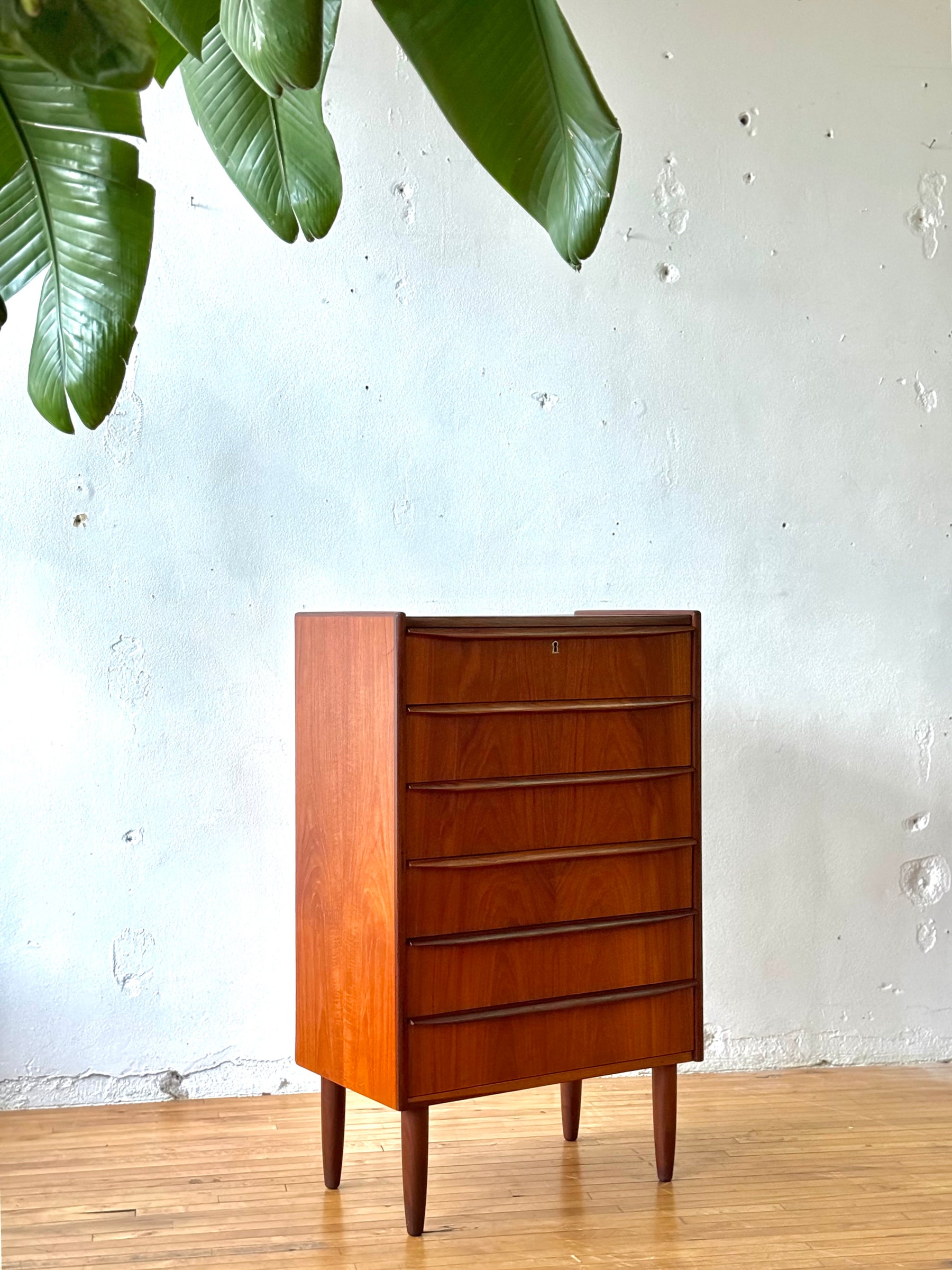 Chests of Drawers – Golden Age Design